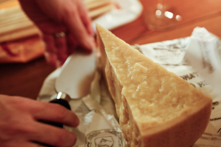 Nördkväll och den bästa Hushållsosten DOP - Who Cut the Cheeze?